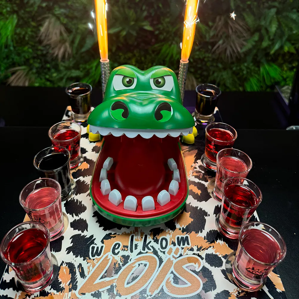 Custom Made Kroko Shot Spel - Sfeer Koorts